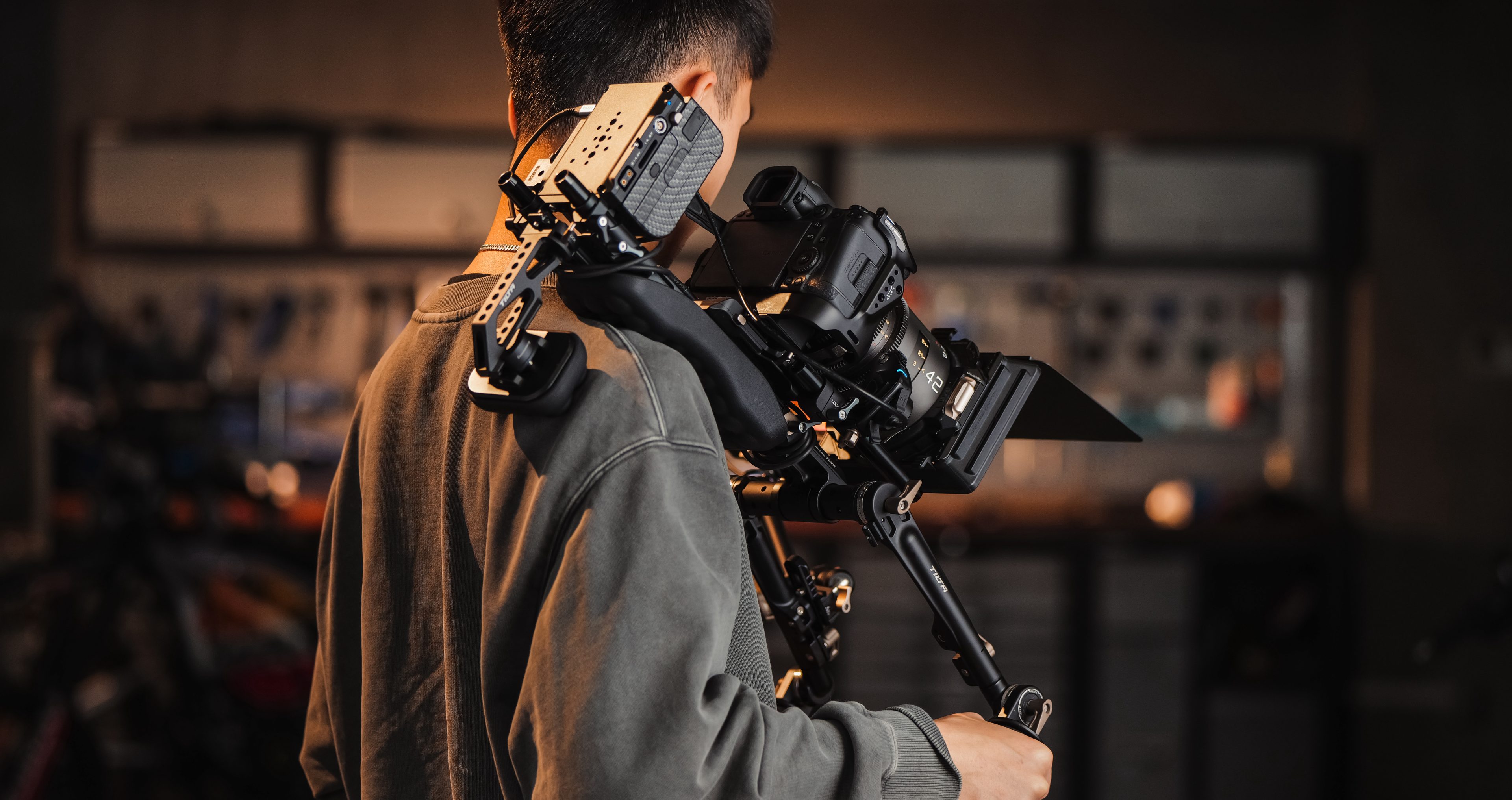 Full Camera Cage with Cooling System for Canon R5 Mark II - Black | Tilta