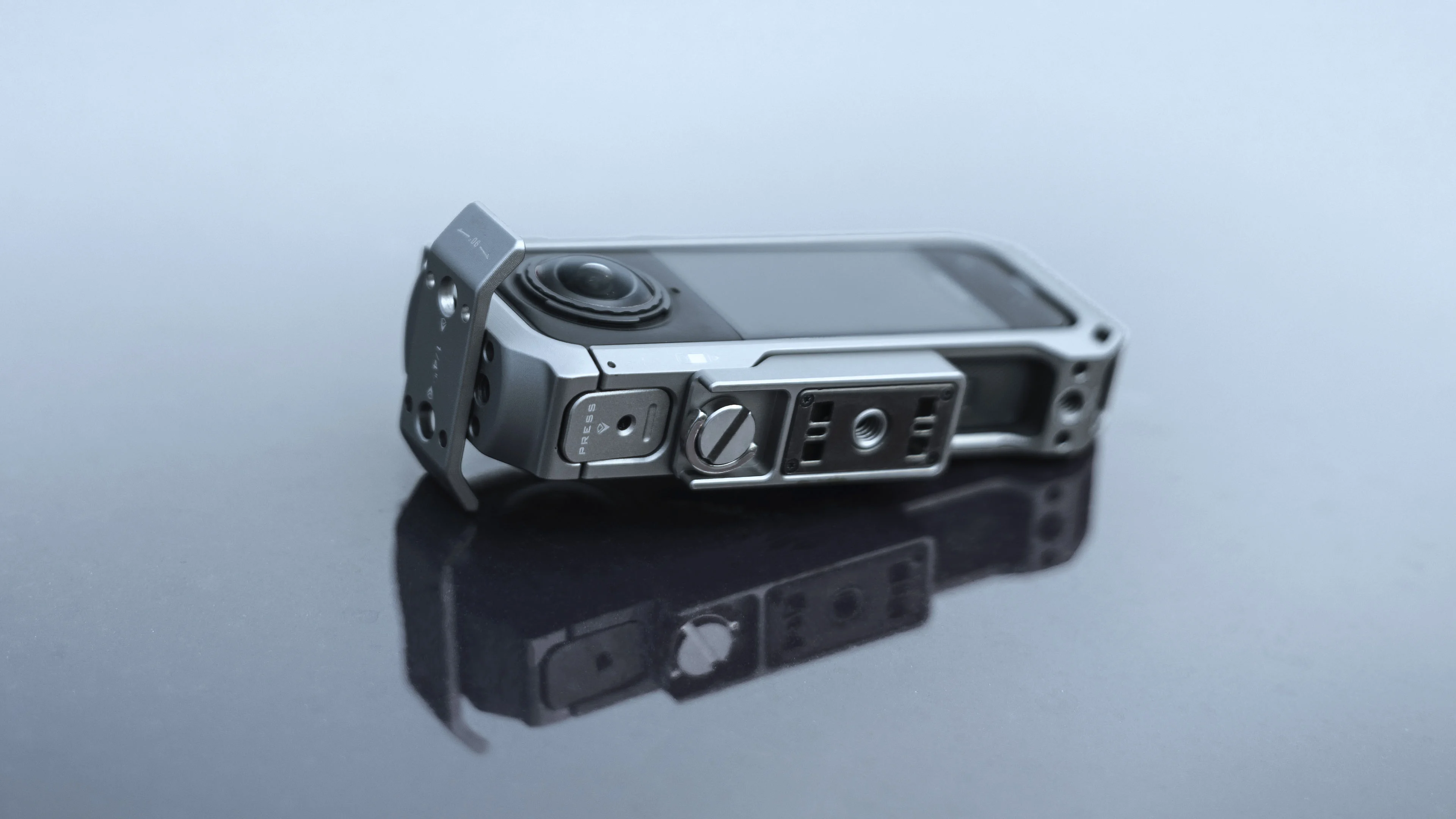 Horizontal Mounting Plate for Insta360 X5 Camera Cage – Titanium Grey ...